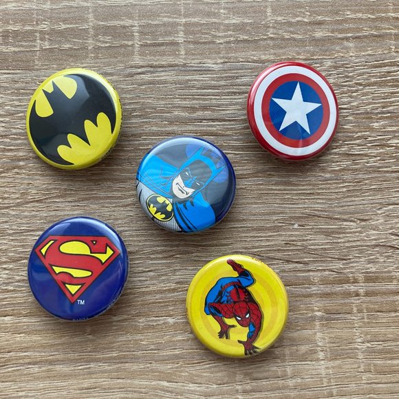 DC Comics | Accessories | Set Of 5 Superhero Button Pins Collectible ...